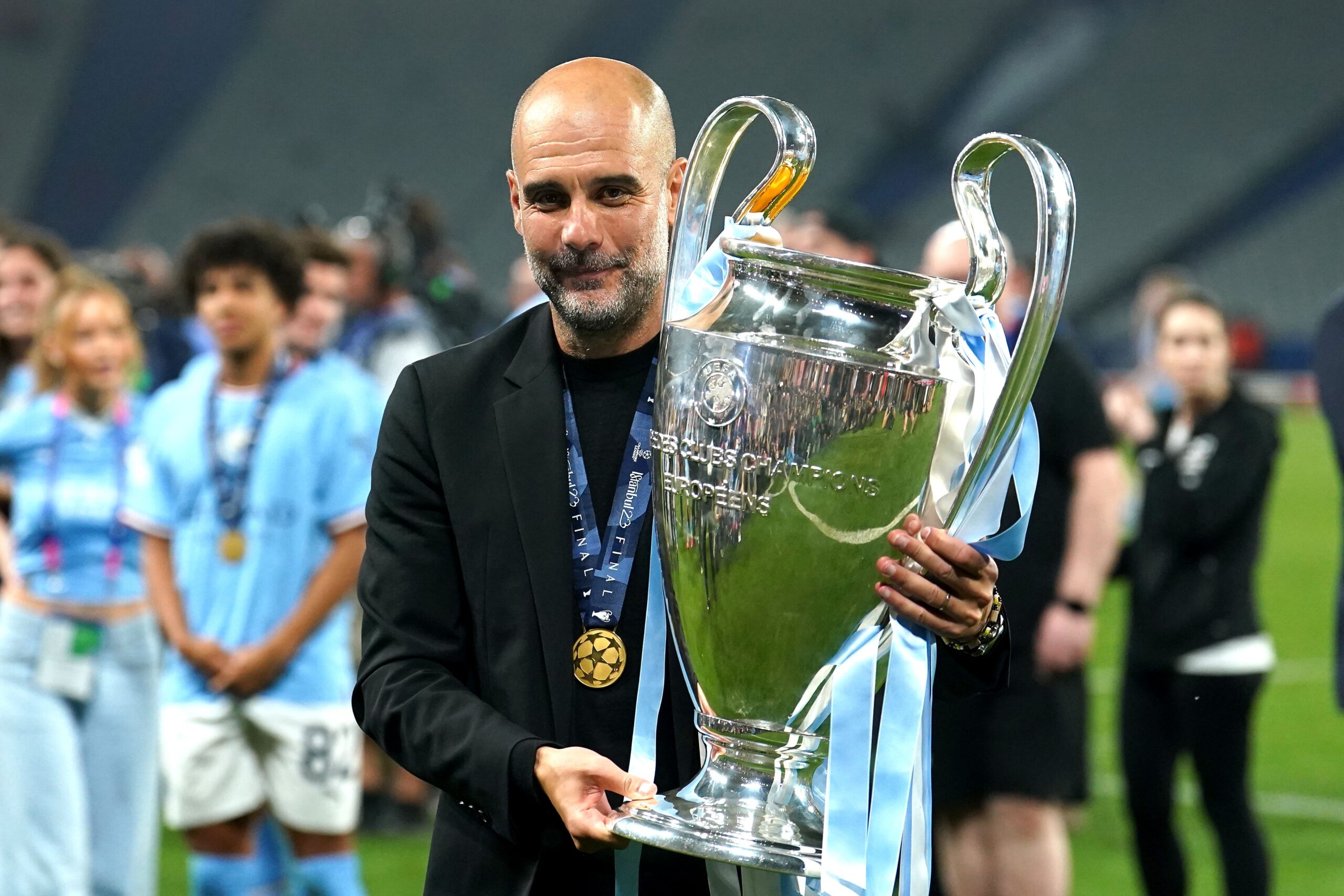 The Extraordinary Football Coaches: Trusting the Guiding Hand • why-myppl